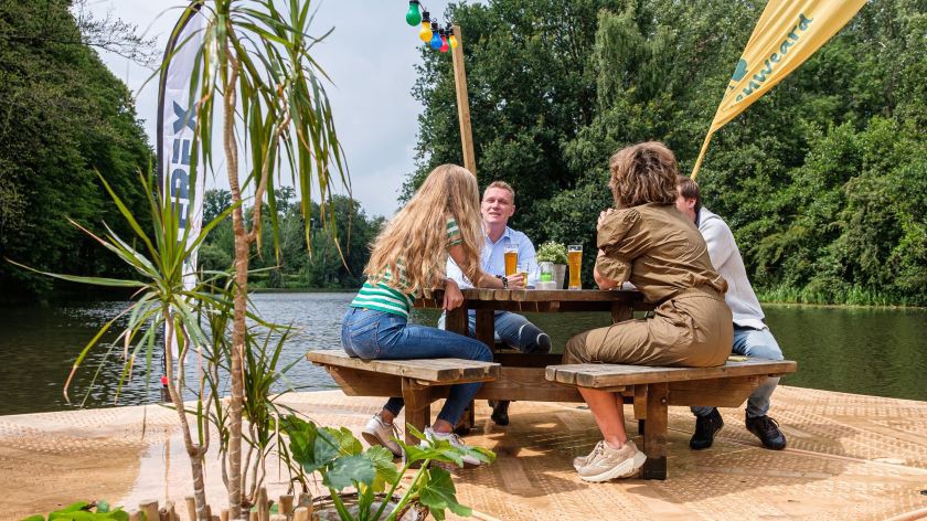 In Nijverdal is het meest unieke terras van Nederland! | De Groenkrant